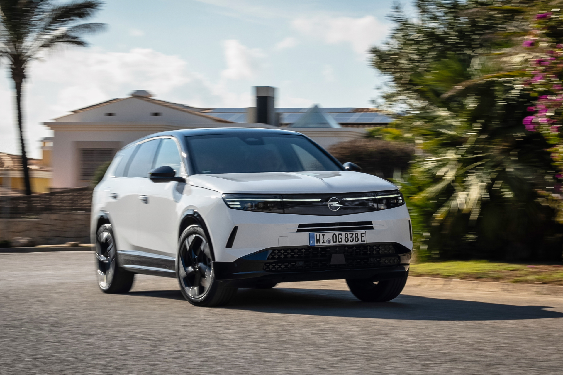 Diaporama et photos - Essai Alfa Romeo Junior Ibrida (2025). Un hybride ...