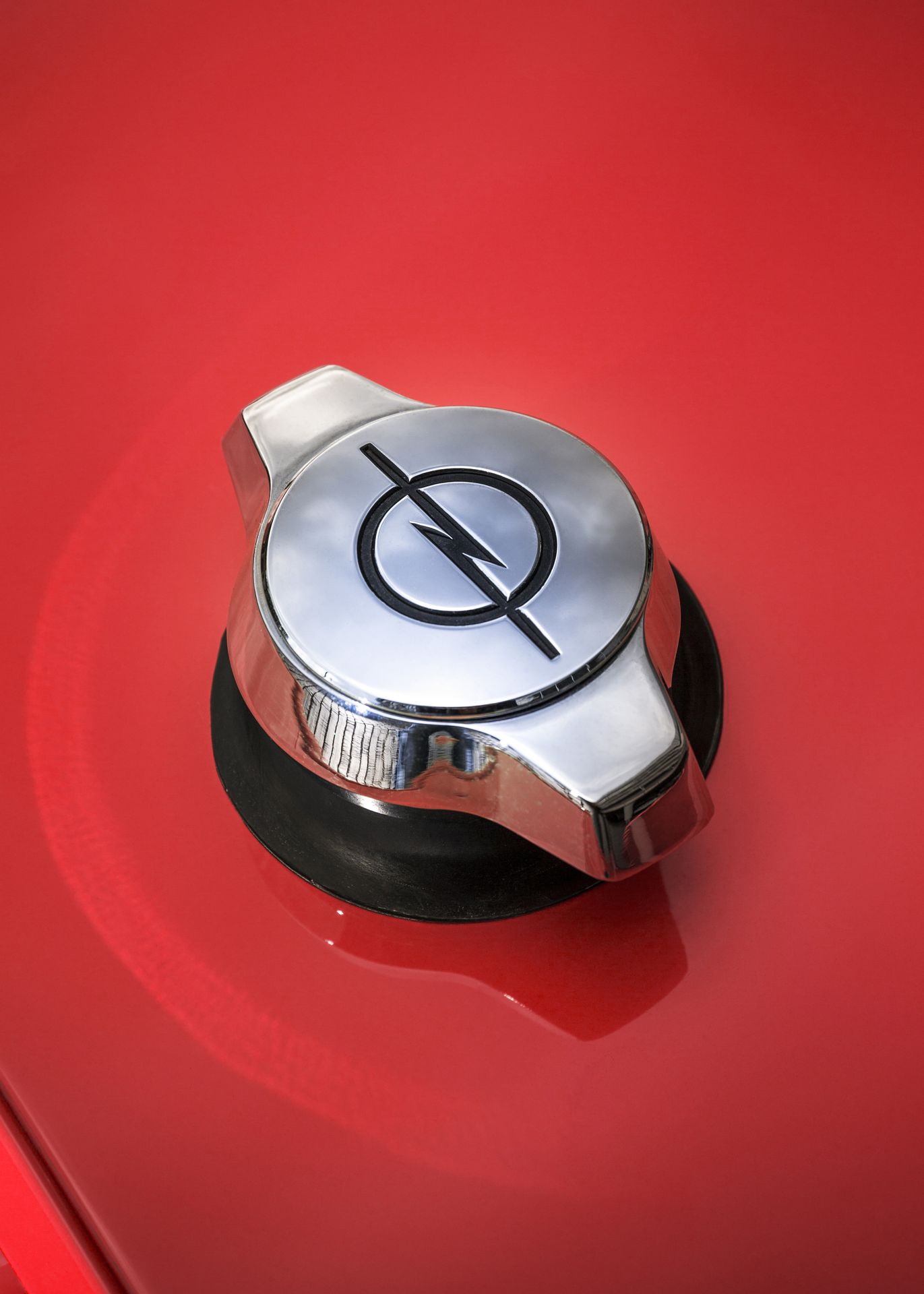 Diaporama et photos - Opel GT : la mini-Corvette fête ses 50 ans | L'Argus