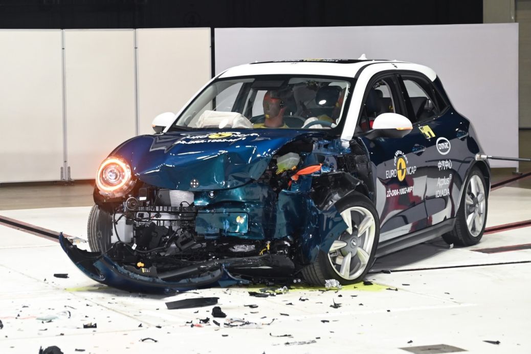 Crash Test Euroncap Largus 