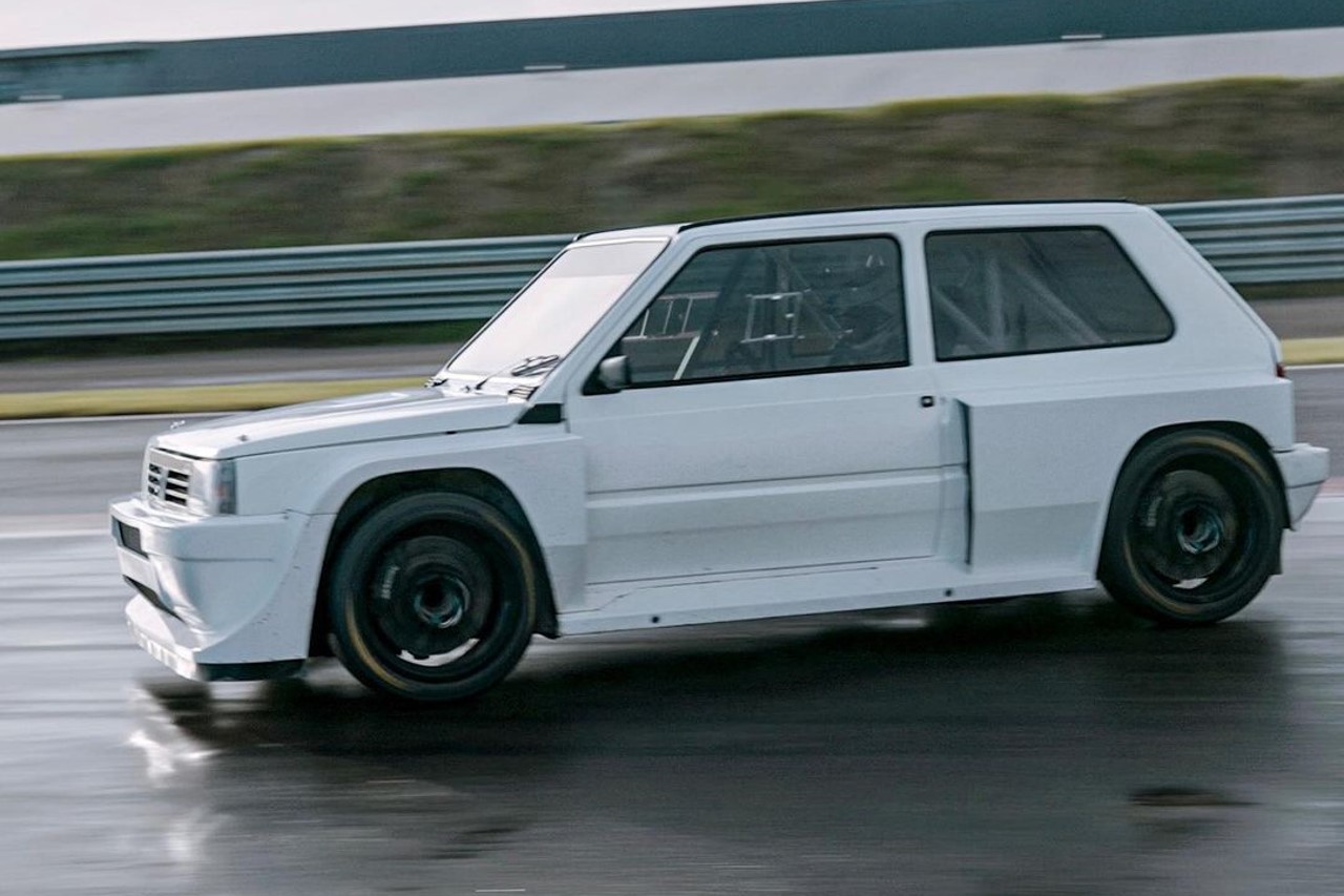 Pandamonium (2021). Une Fiat Panda version rallye de 300 ch