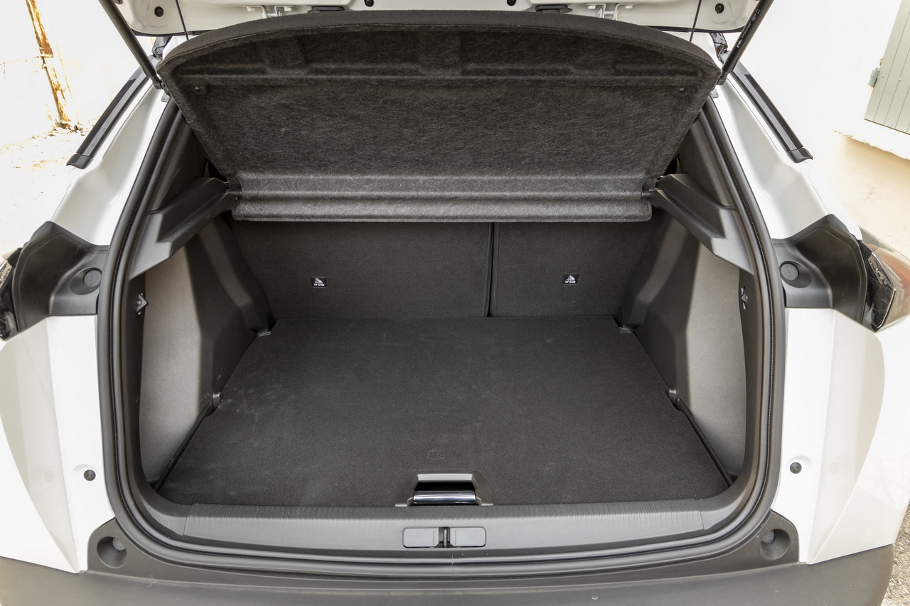 Diaporama et photos - Essai Peugeot 2008 électrique : faut-il craquer ...