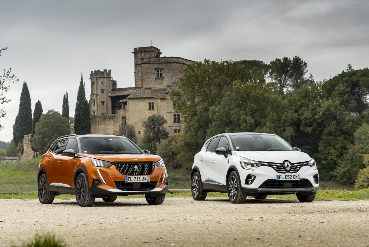 Photo 27 - 2008 2 vs captur 2 - Essai comparatif : le Peugeot 2008 ...