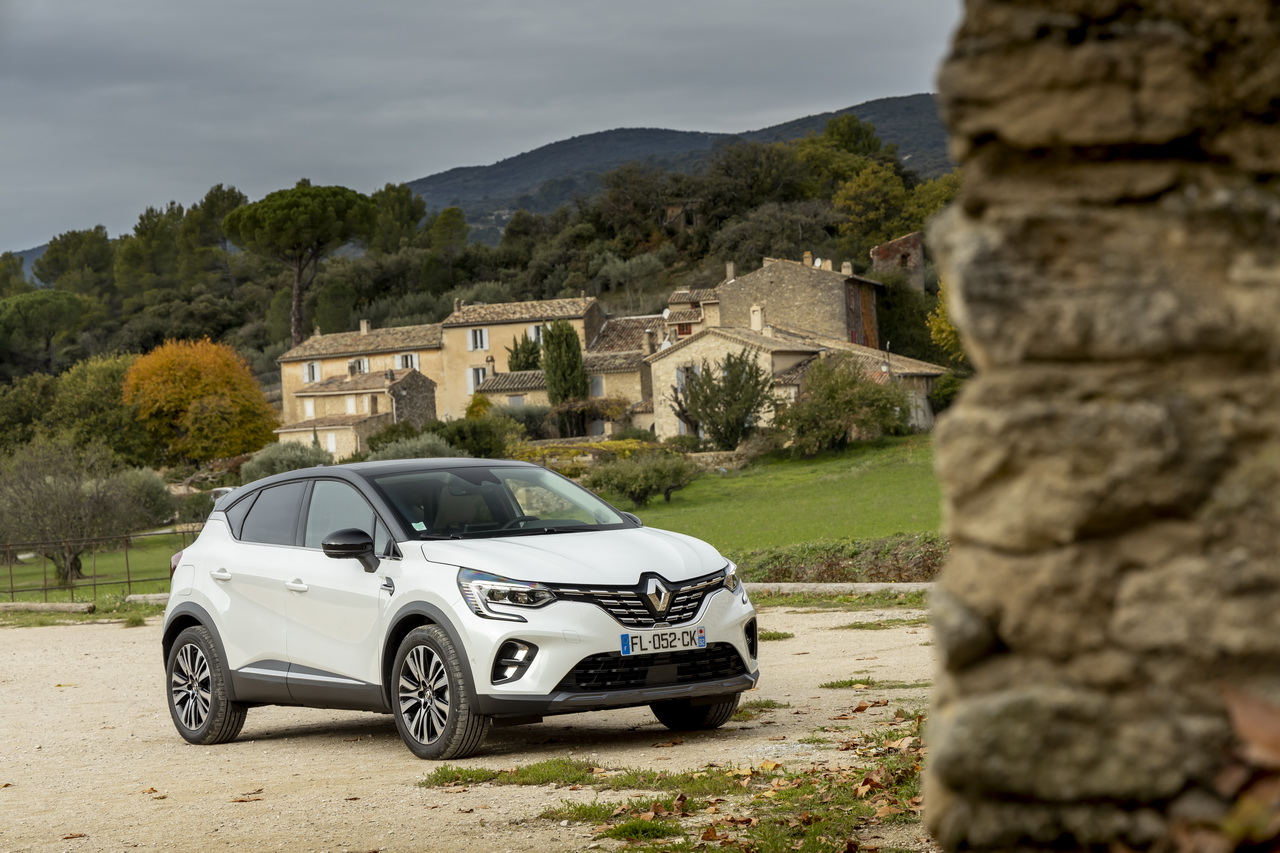Bilan du match Peugeot 2008 vs Renault Captur