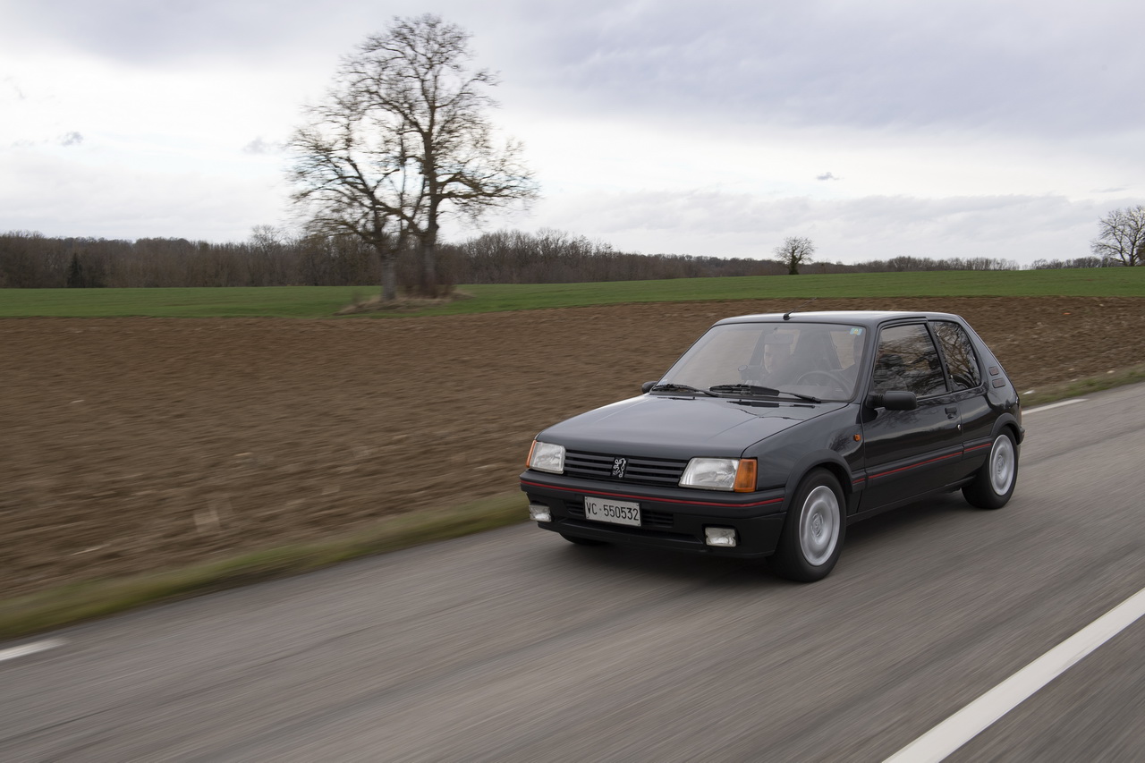 Diaporama et photos - Peugeot 205 : road trip en « Sacré numéro » | L'Argus