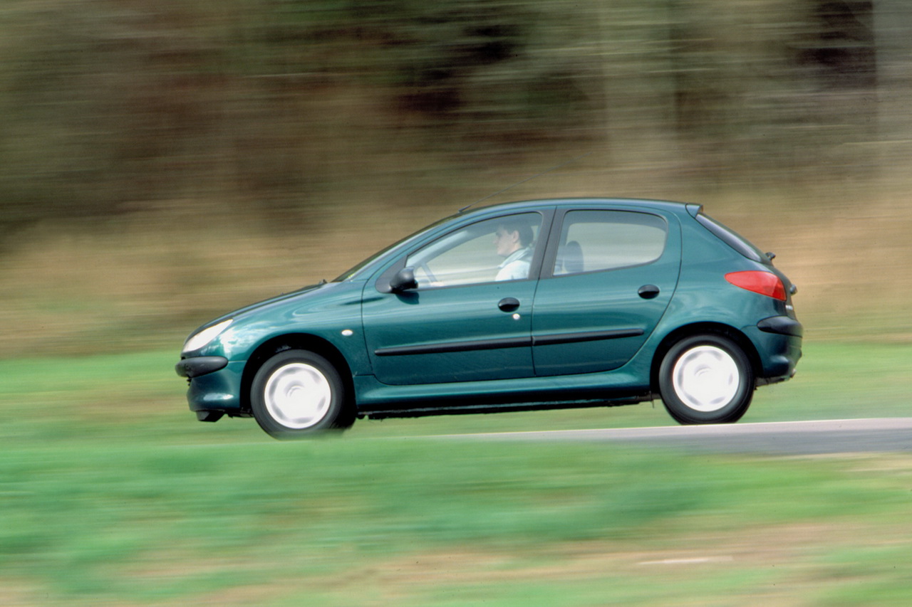 Photo 8 - Il y a 20 ans, Peugeot dévoilait la 206