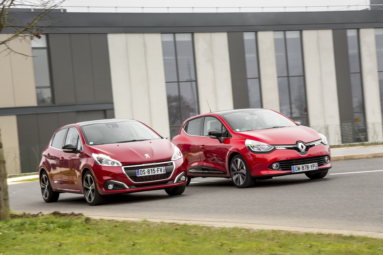 Essai comparatif Renault Clio face à la Peugeot 208 : duel de stars