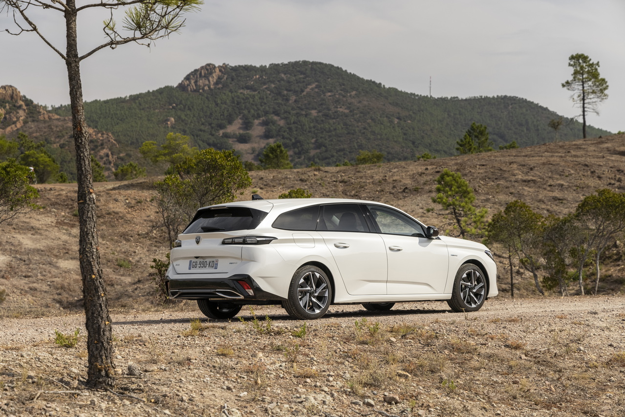 Photo 38 - nouvelle peugeot 308 break 2022 - Guide d'achat. Toutes les ...