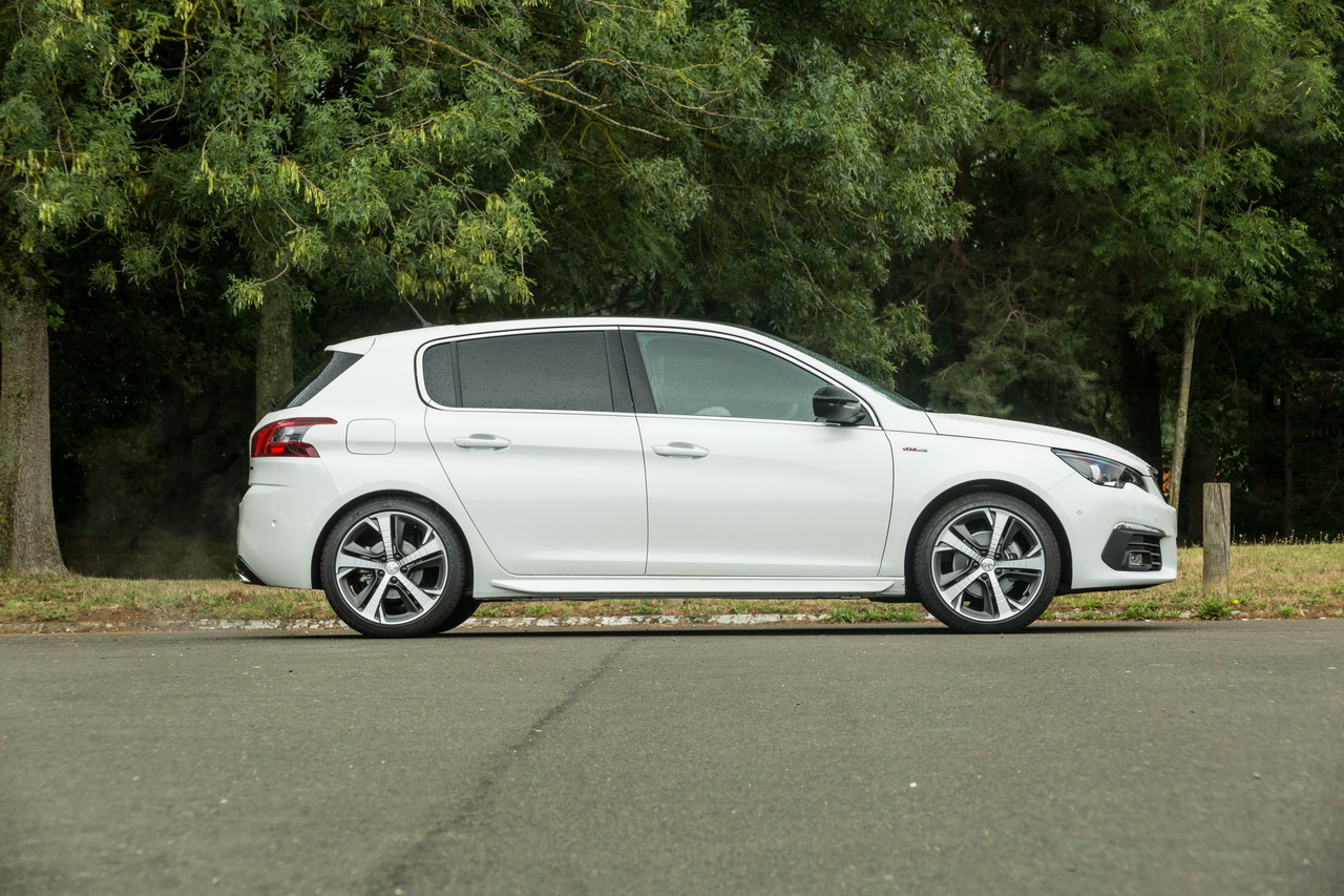 Photo 30 - Peugeot 308 restylée (2017) - Essai comparatif : la Peugeot ...