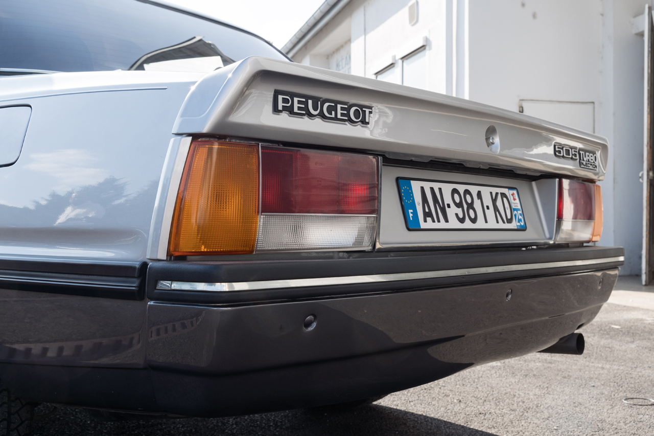 Photo 9 - Peugeot 505 Turbo Injection phase 1 - Peugeot 505 Turbo ...