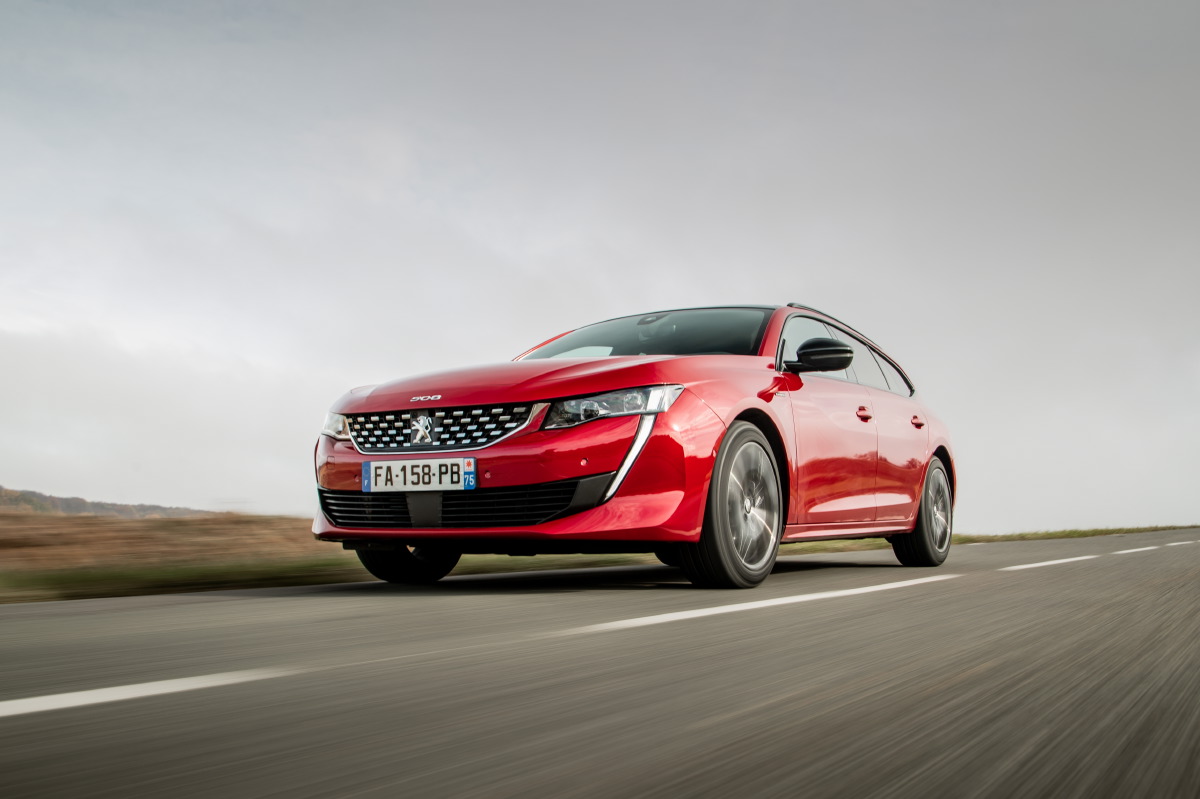 Photo 4 - Travelling contre plongée Peugeot 508 SW PureTech 180 GT Line ...