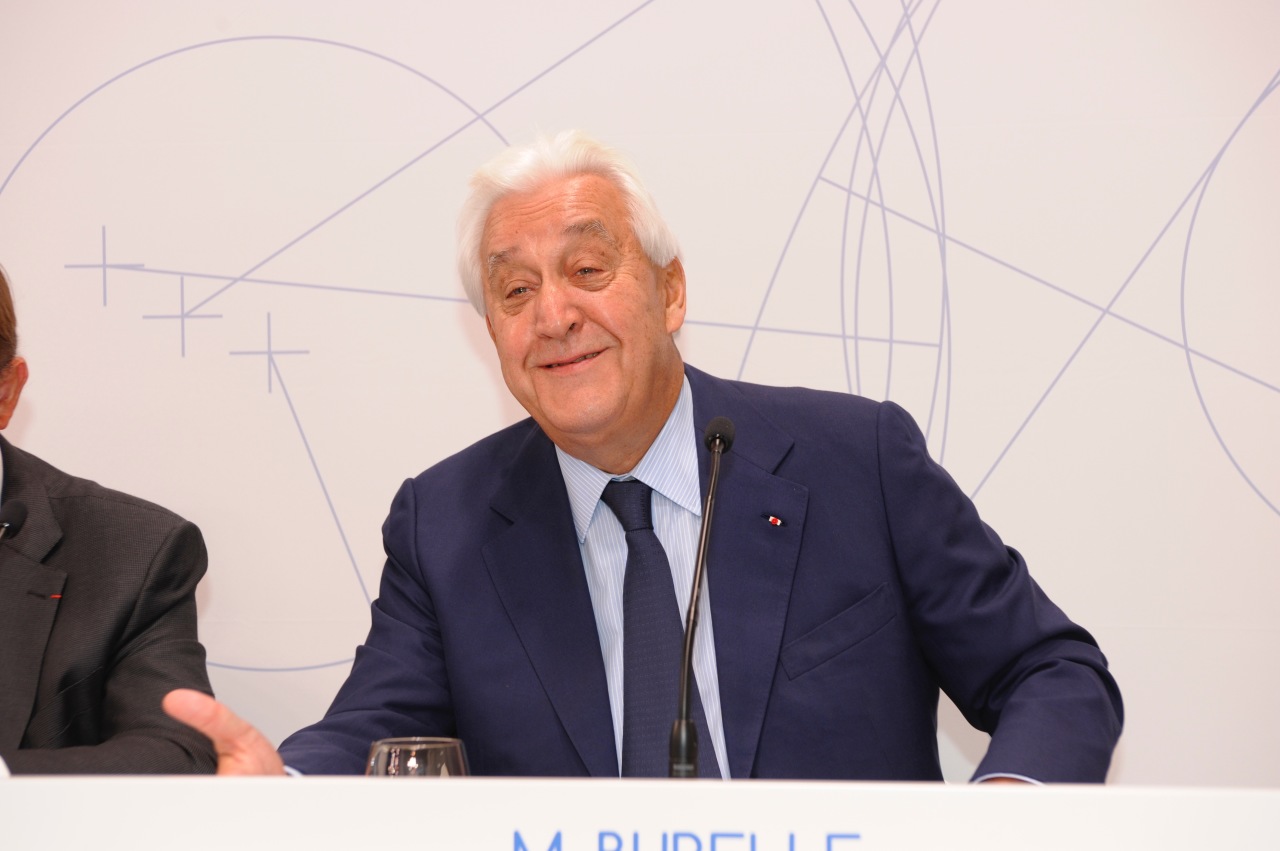 Laurent Burelle succède à son frère au poste de PDG de Burelle SA