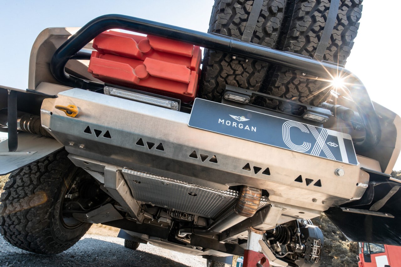 Morgan Plus Four CX-T (2021). Le roadster en mode rallye-raid