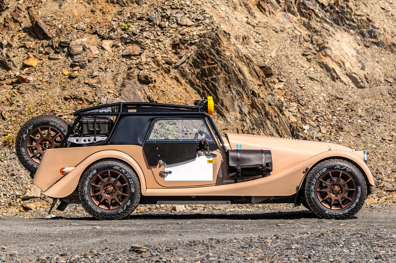 Morgan Plus Four CX-T (2021). Le roadster en mode rallye-raid
