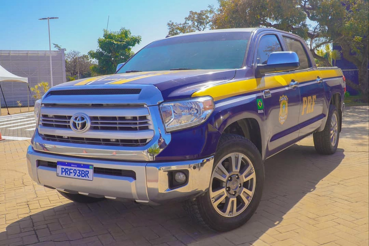 Photo 8 - toyota tundra police brésil - Quand la police brésilienne ...
