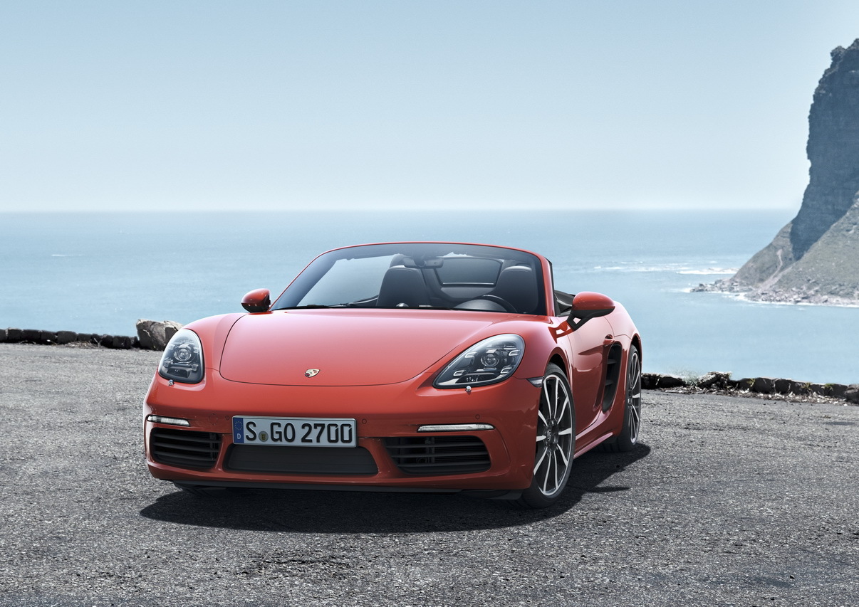 Porsche 718 Boxster : prix, fiche technique et images des 4 cylindres ...