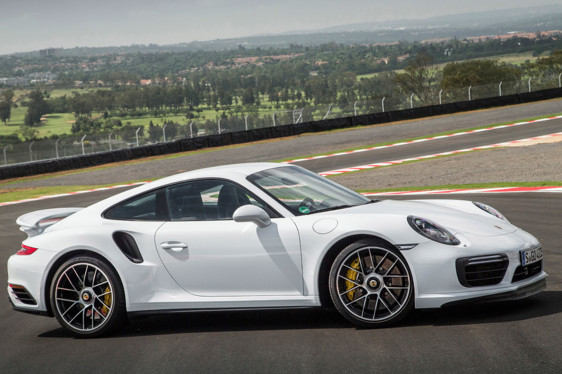 Photo 22 - Porsche 911 (Type 991) - Porsche 911 : la saga en détail