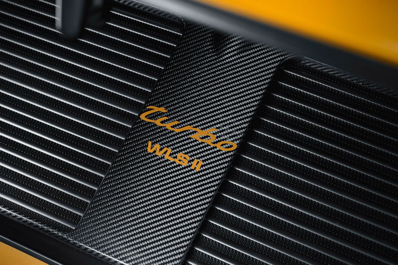 Diaporama et photos - Porsche 911 Project Gold : une 993 Turbo S neuve ...