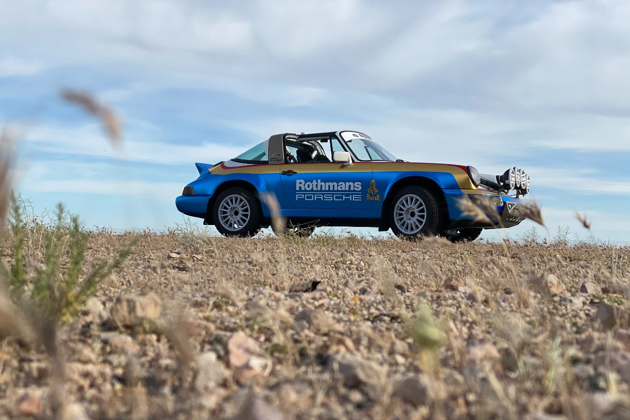Porsche 911 (1990). Une 964 transformée en monstre de rallye-raid ...