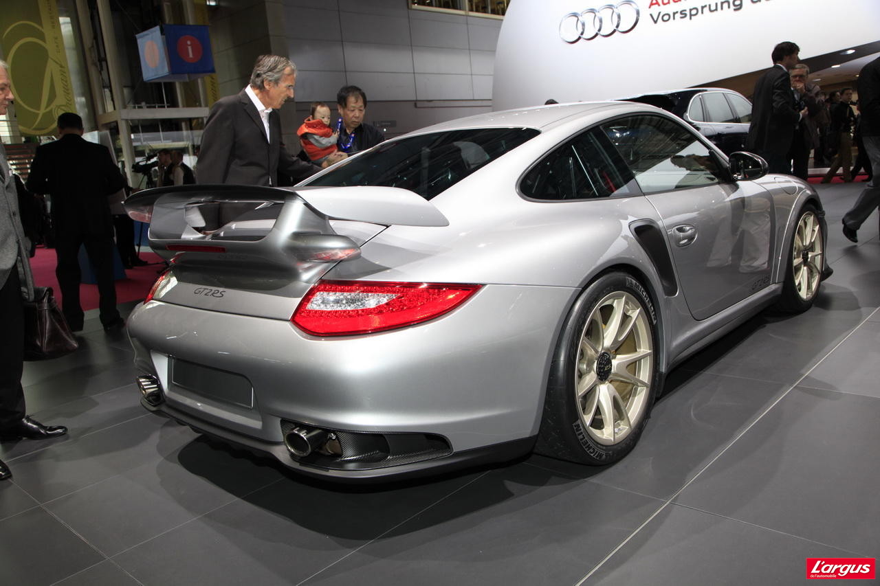 porsche-gt2-rs_01 - GT2 RS : la 911 extrême - Salon de l'auto 2010