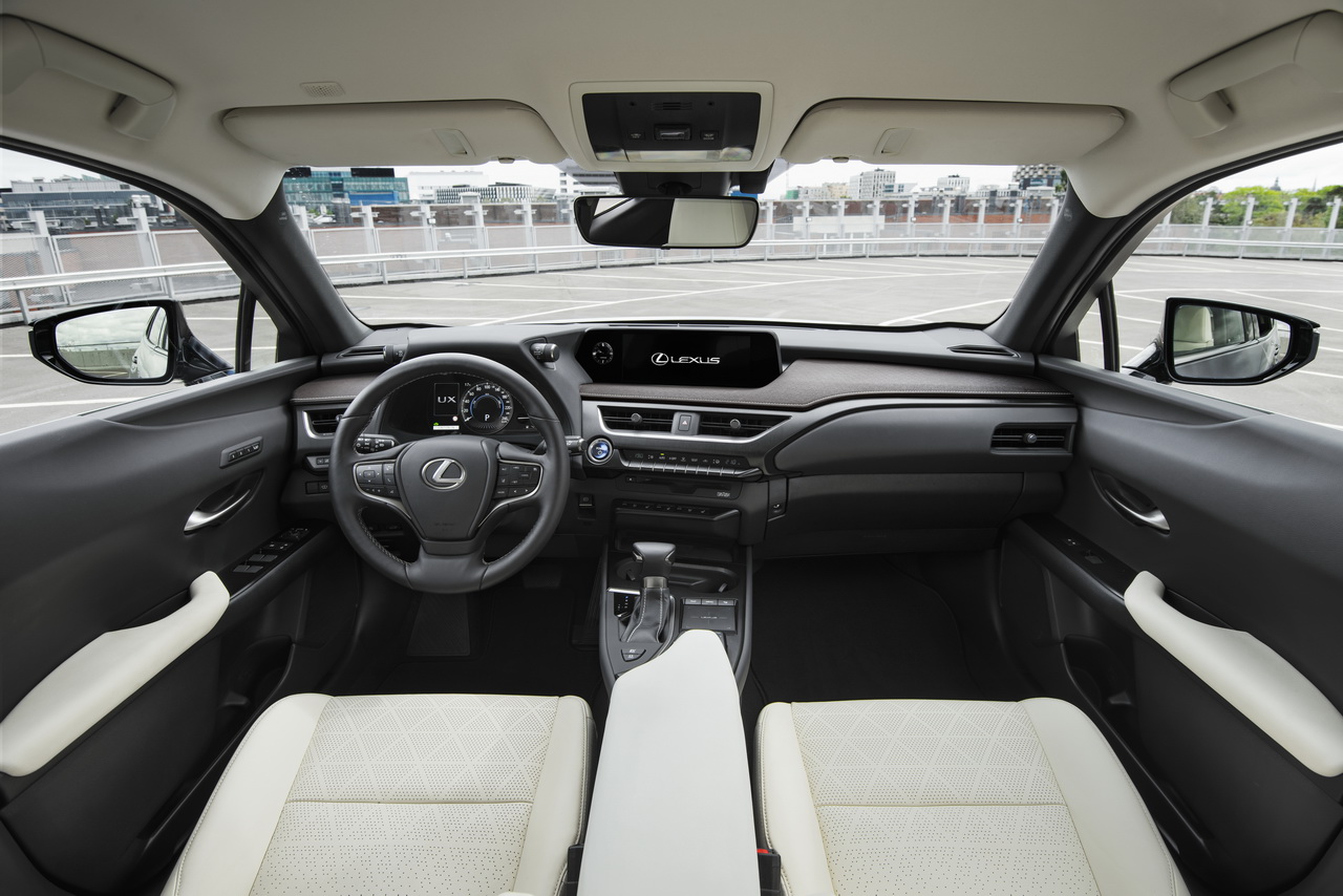 Prix Lexus UX 250h : les tarifs et équipements du SUV hybride