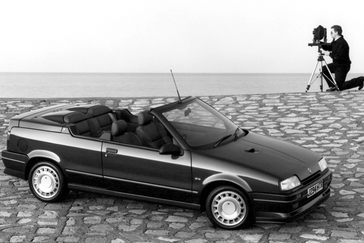 Photo 9 - Renault 19 Cabriolet 16 S phase 1 - Renault 19 Cabriolet. Elle fête ses 30 ans