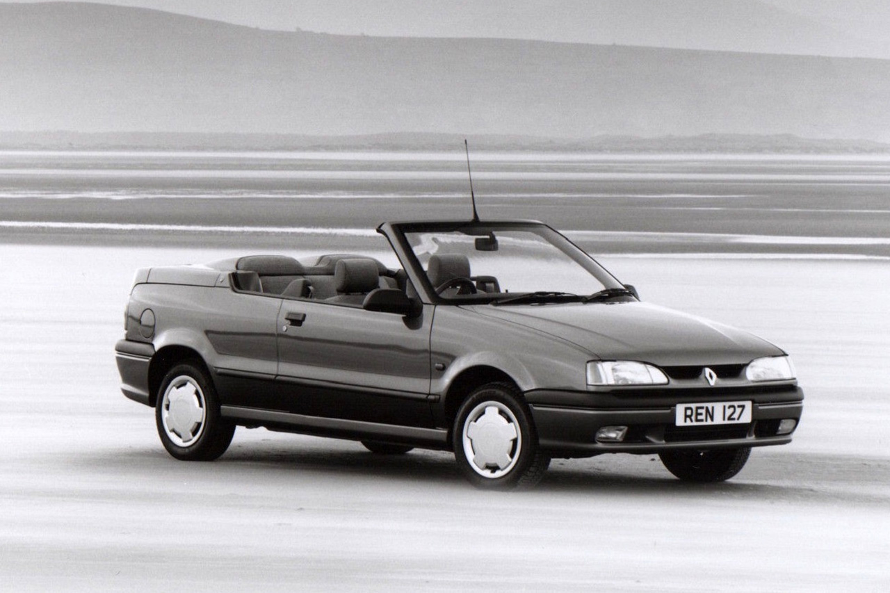 Photo 18 - Renault 19 Cabriolet phase 2 - Renault 19 Cabriolet. Elle fête ses 30 ans