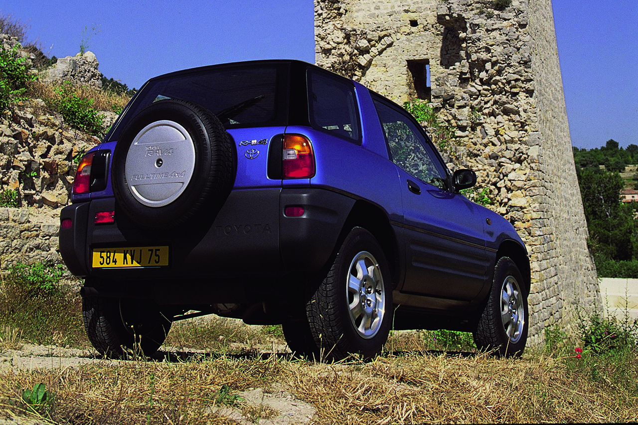 Photo 2 - toyota rav4 1 - La saga Toyota RAV4 : 10 millions d ...