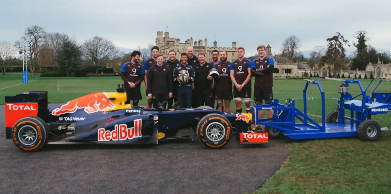 Photo 12 - Red Bull F1 Rugby - Red Bull met au défi des joueurs de ...