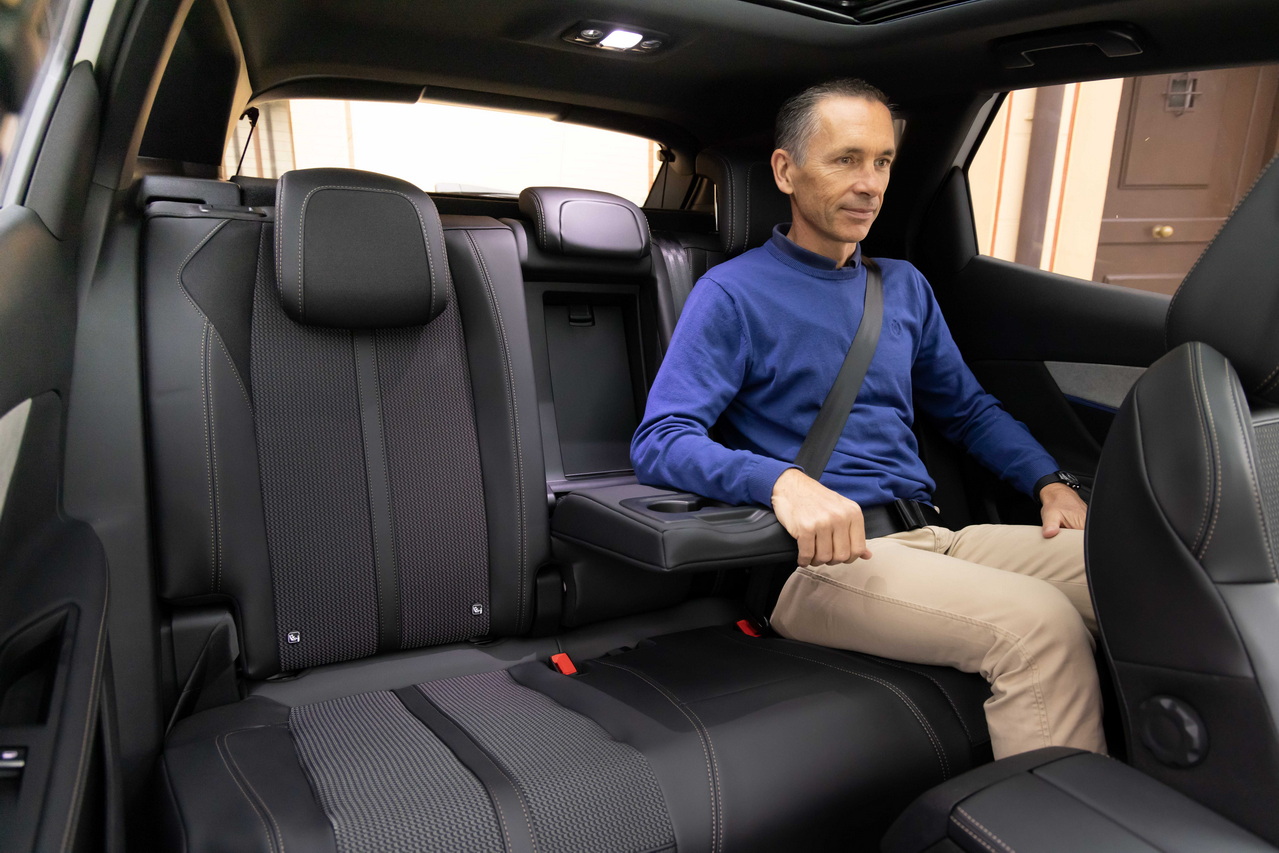 Essai comparatif. Le Renault Austral défie le Peugeot 3008