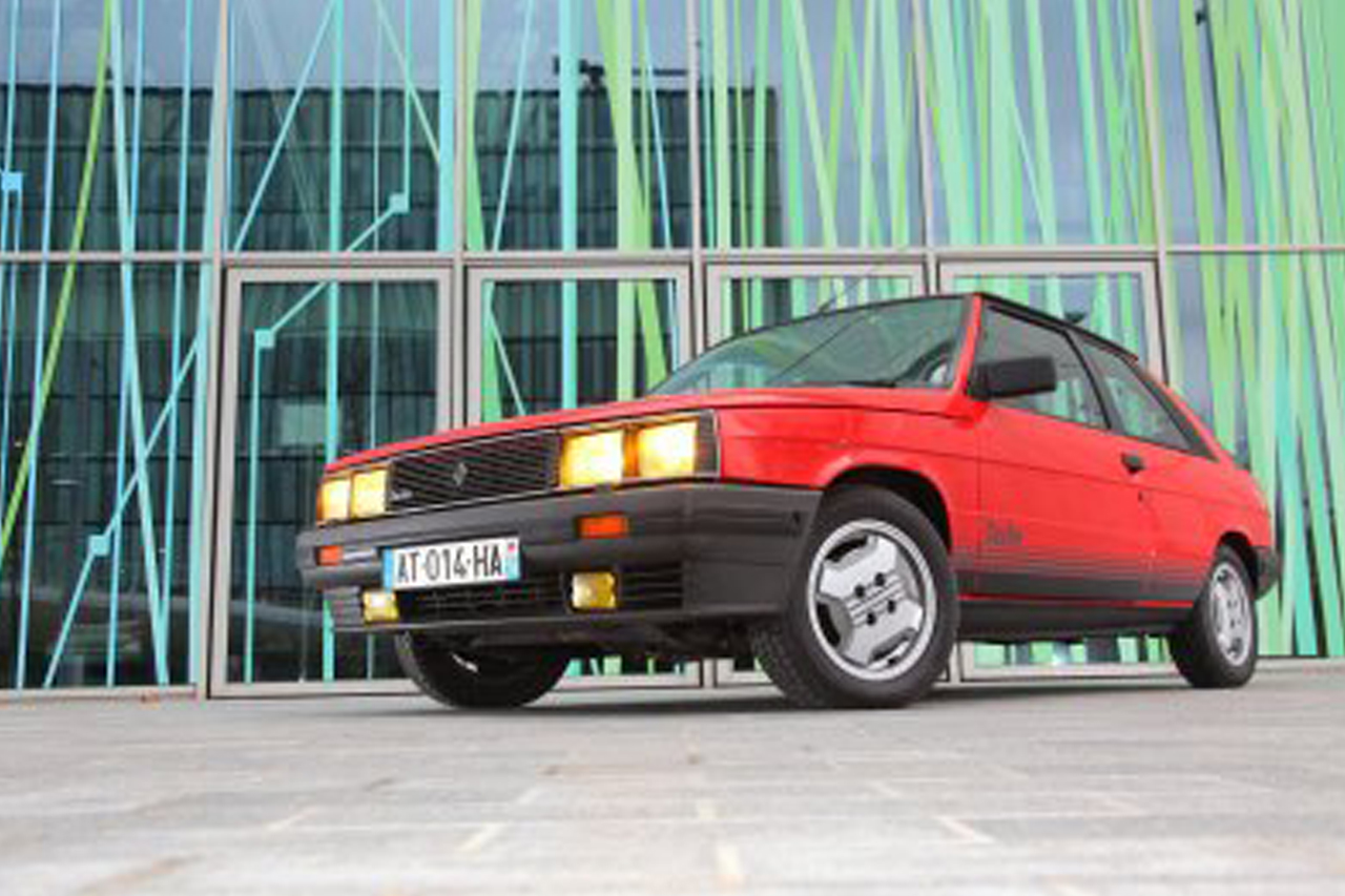Rétromobile 2017 : Youngtimers fête les années turbo chez Renault