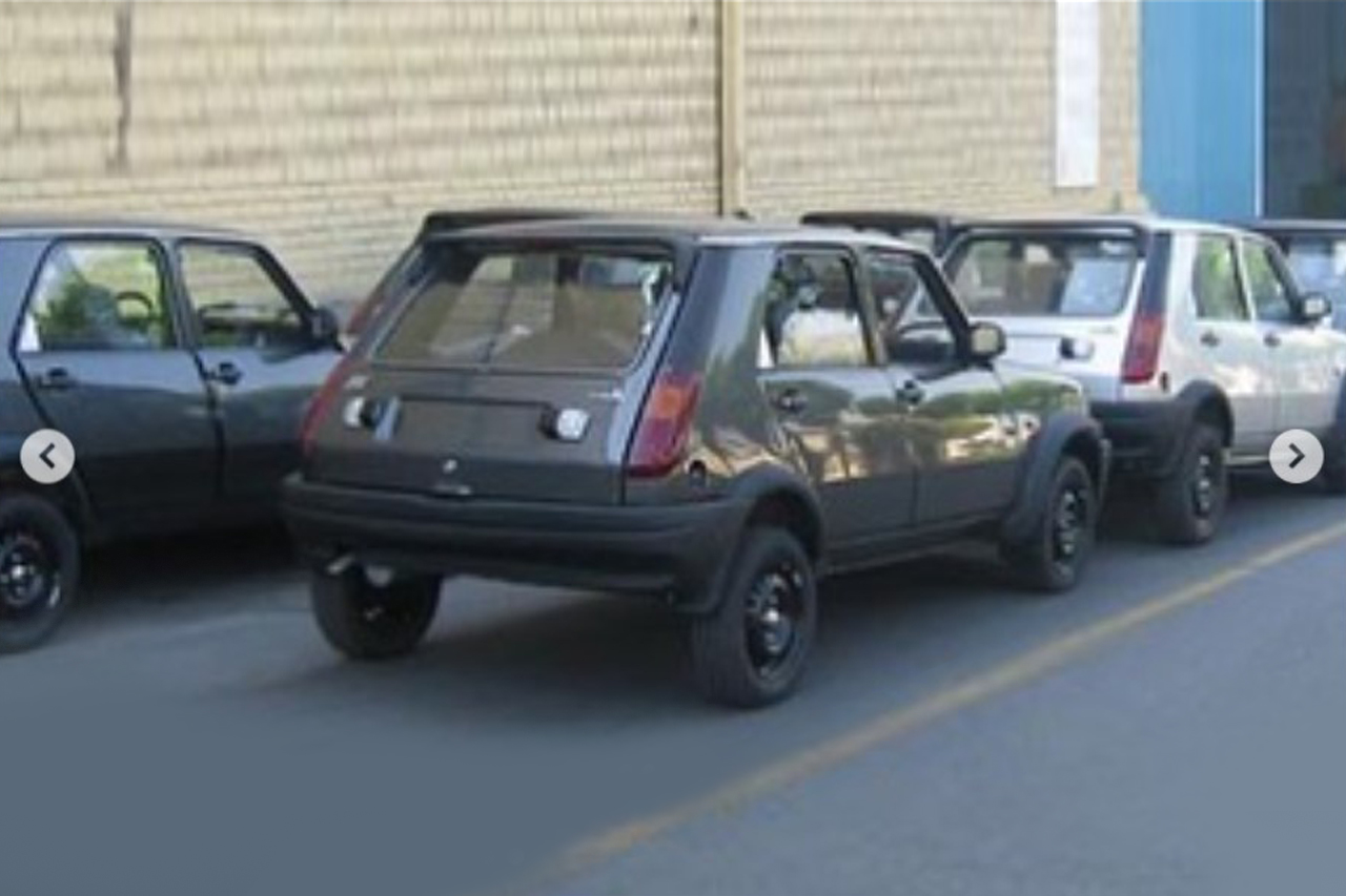 Photo 5 - Pars Khodro Sepand Renault 5 Iran à l'usine - Renault 5. Une ...