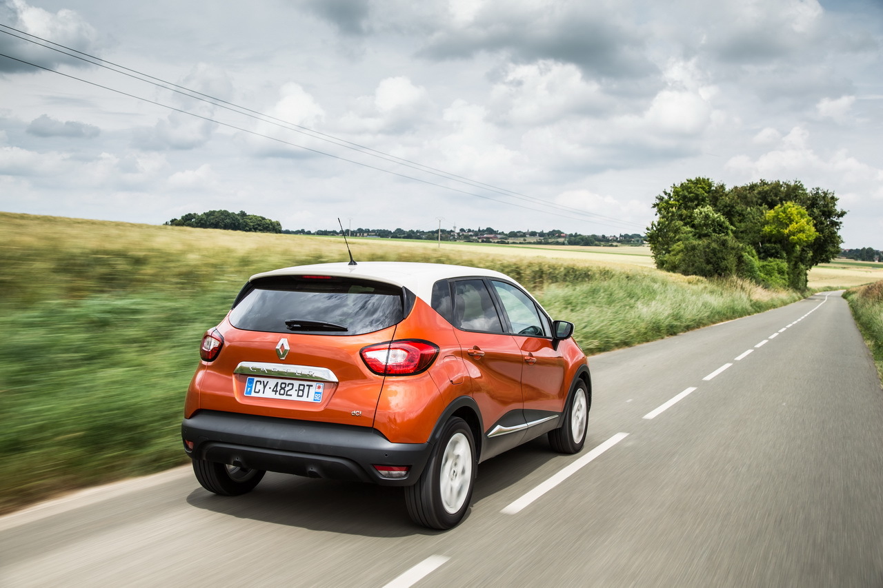 Photo 56 - Essai Citroën C4 Cactus vs Renault Captur : le match de ...