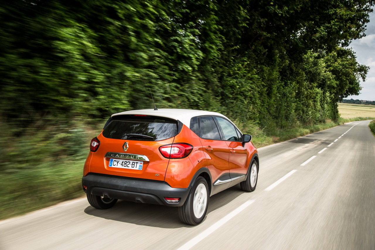 Photo 57 - Essai Citroën C4 Cactus vs Renault Captur : le match de ...