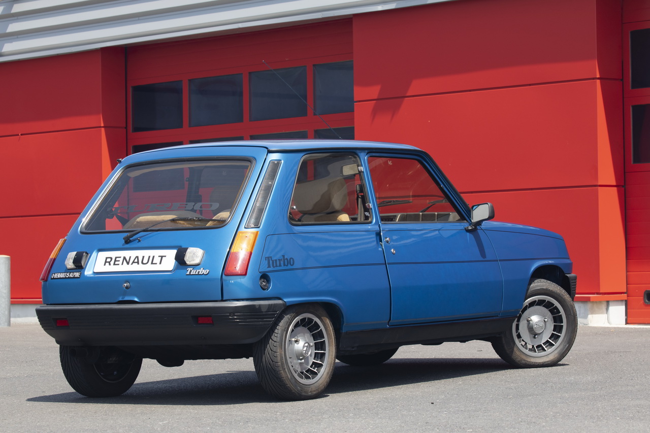 Photo 3 - renault 5 alpine turbo bleu vue arrière - Renault : retour ...