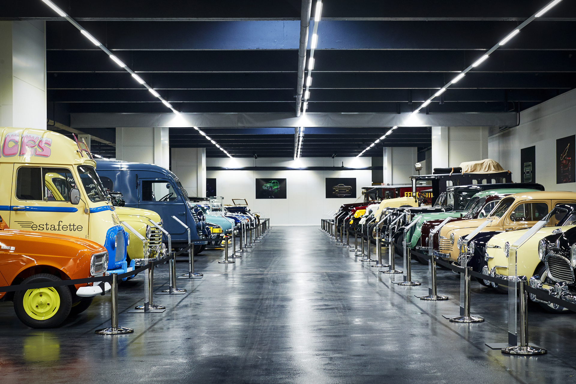 Photo 1 - collection Renault Classic le Garage - 120 ans de Renault ...