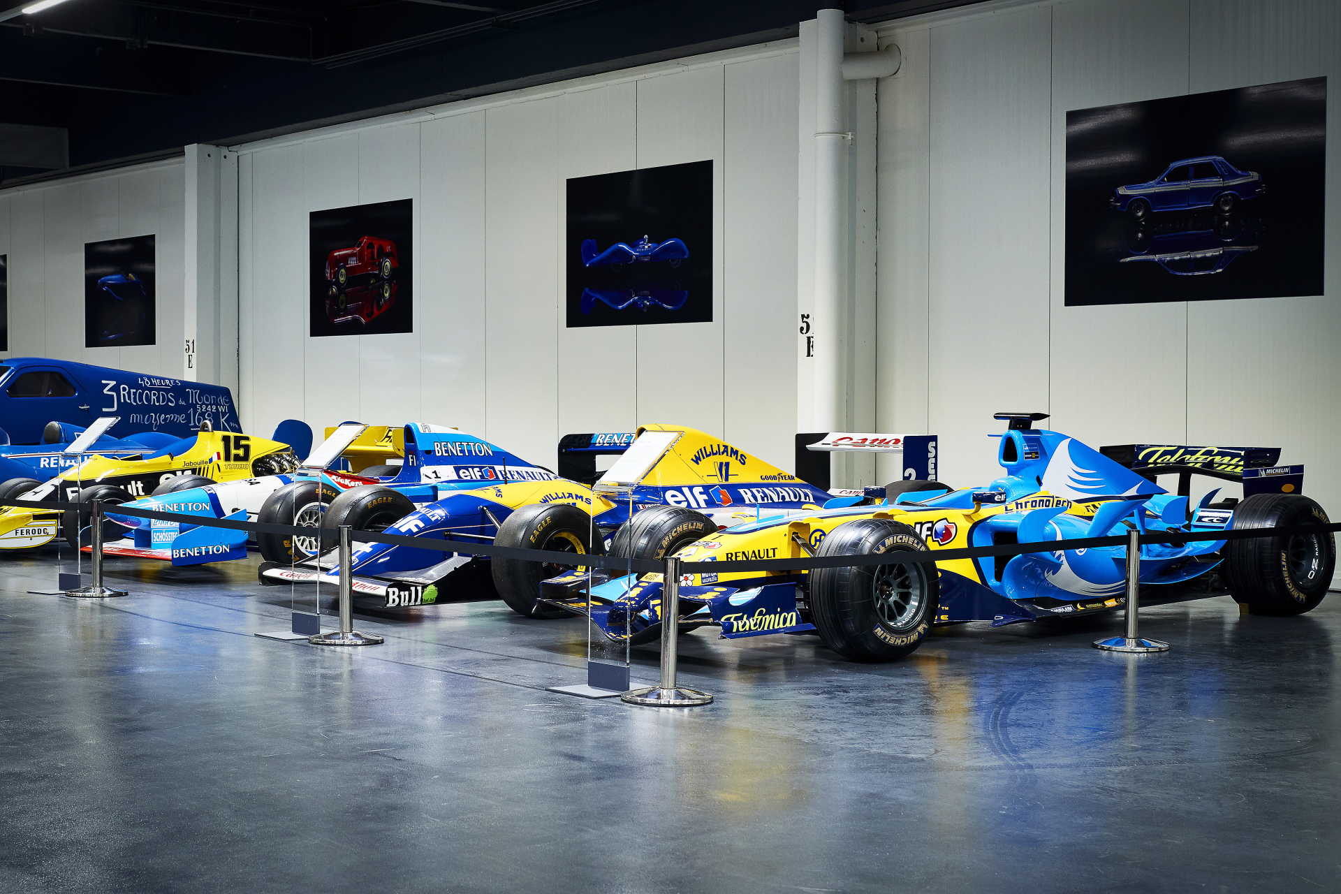 Photo 3 - 120 ans de Renault : visite guidée du « Garage » Renault en vidéo