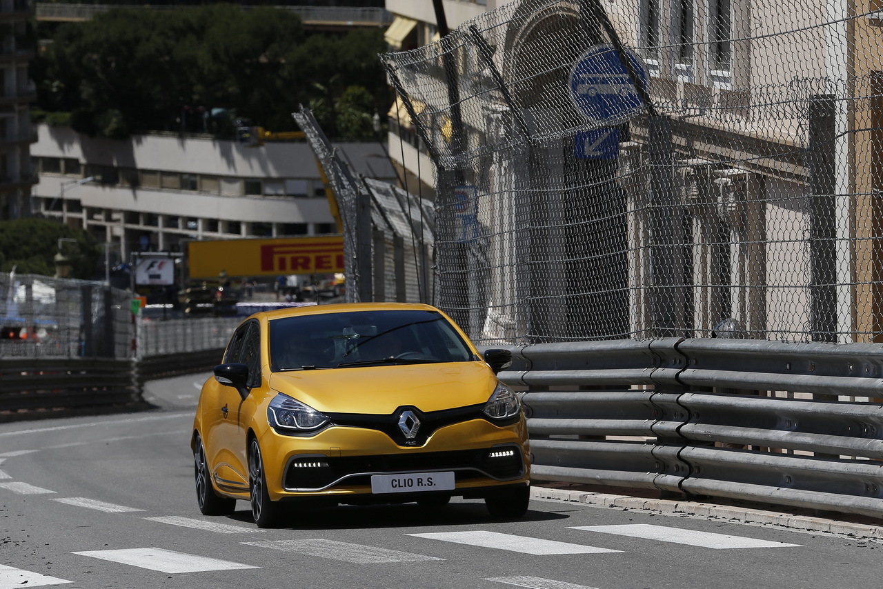 Diaporama et photos - Renault Clio RS Trophy : le tour du circuit de ...