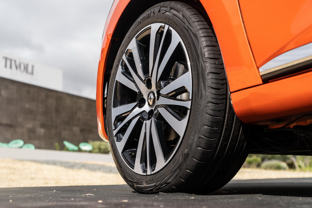 Photo 6 - jantes 17 pouces sur renault clio 5 initiale paris - Renault ...