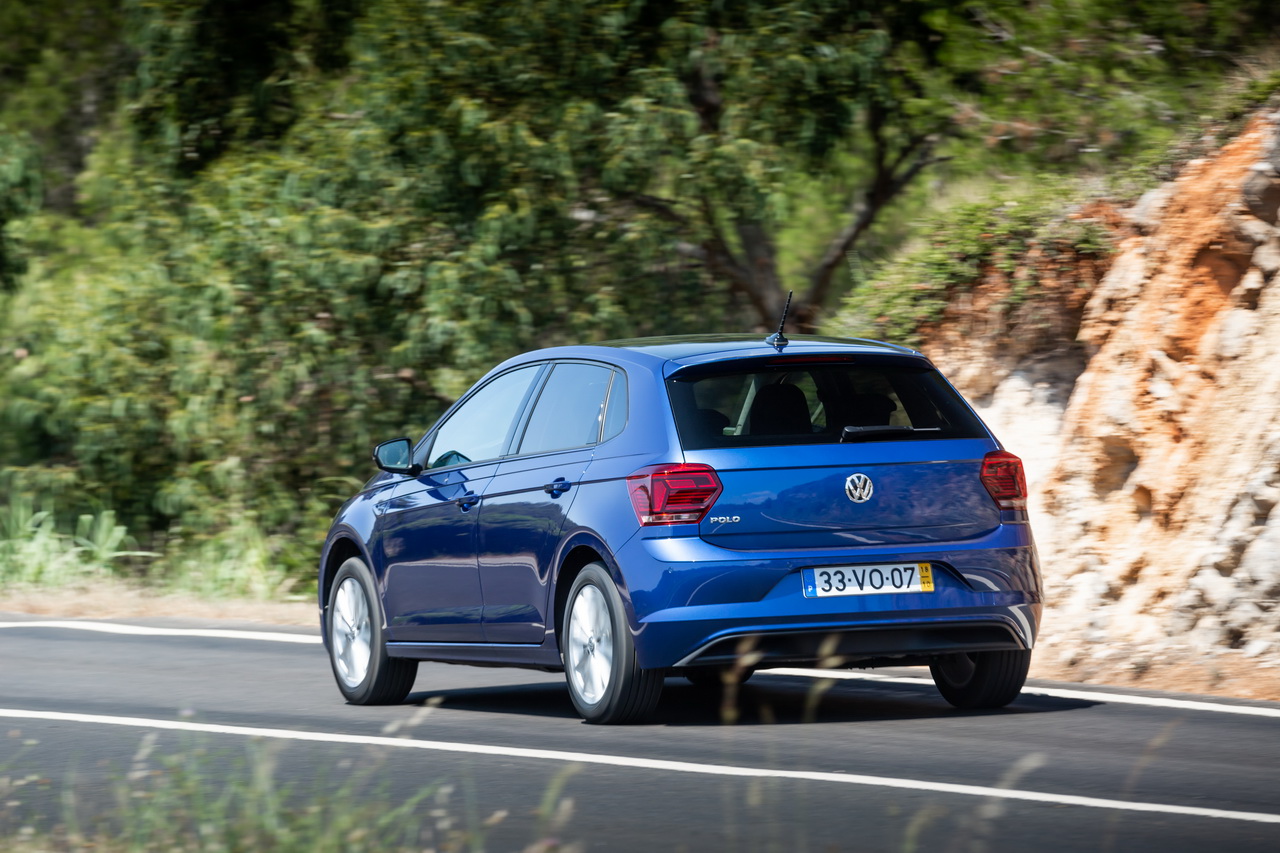 Photo 65 - vw polo 6 en virage - Essai comparatif : la Renault Clio 5 ...