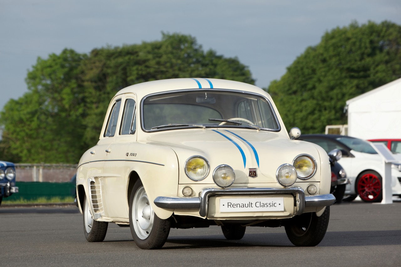 Photo 14 - Renault Dauphine 1093 - Renault et le sport automobile, plus de 115 ans d'histoire en ...