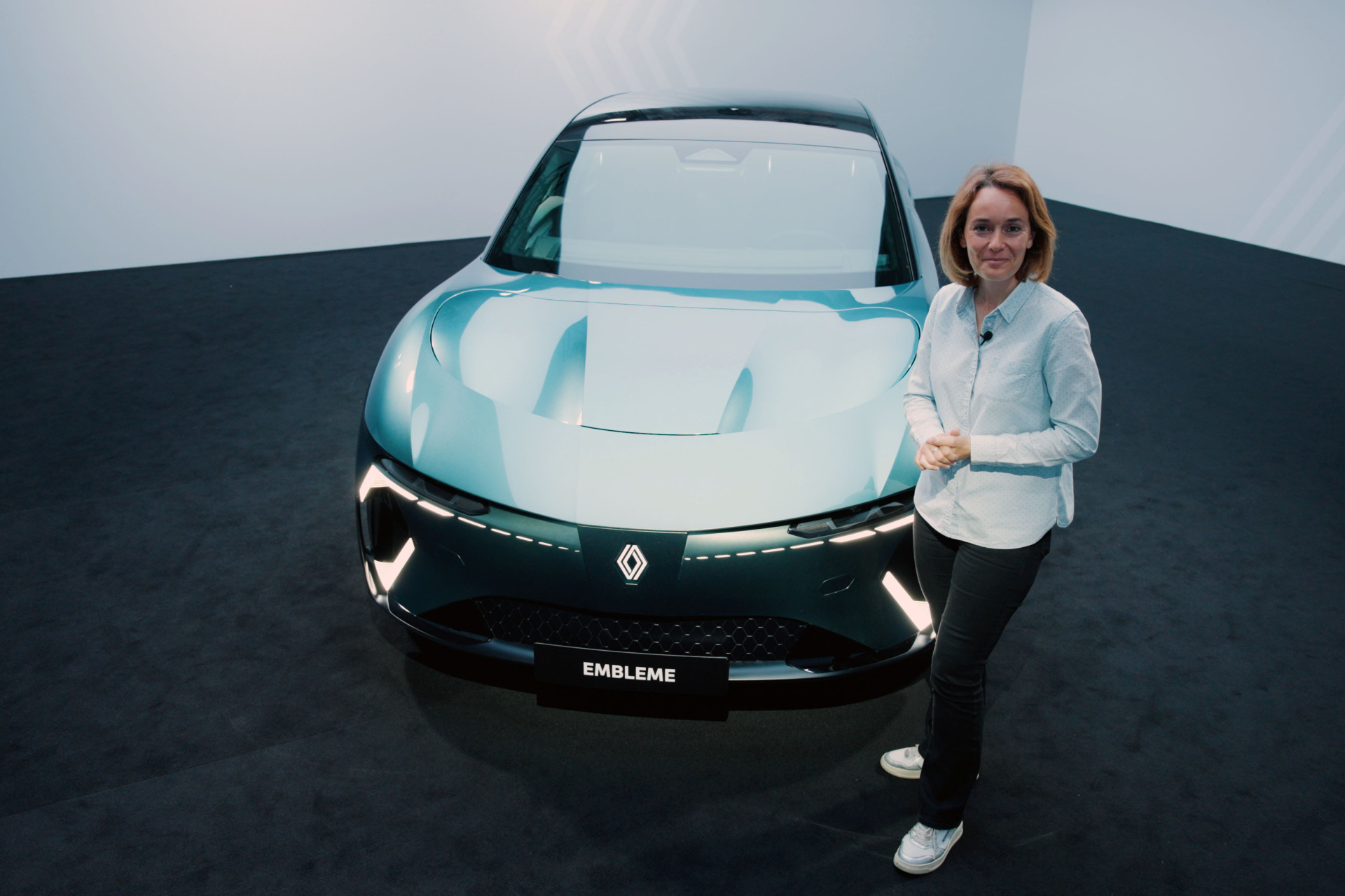 Renault Emblème (2025) : dans les coulisses de la voiture zéro carbone ...