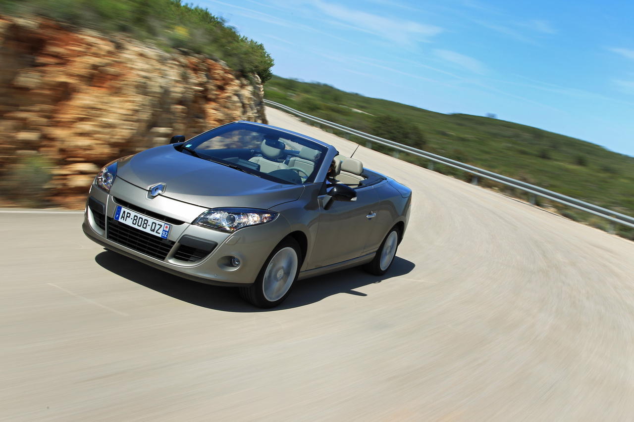Photo 31 - Renault Mégane 3 CC occasion - Cabriolets d'occasion. Quels ...
