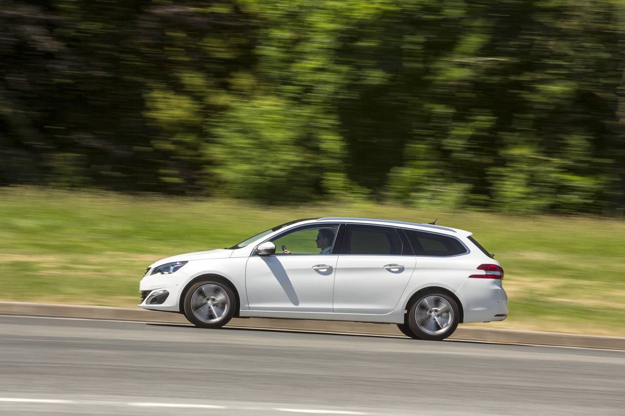 Photo 58 - Essai comparatif Renault Mégane Estate (2016) vs Peugeot 308 SW