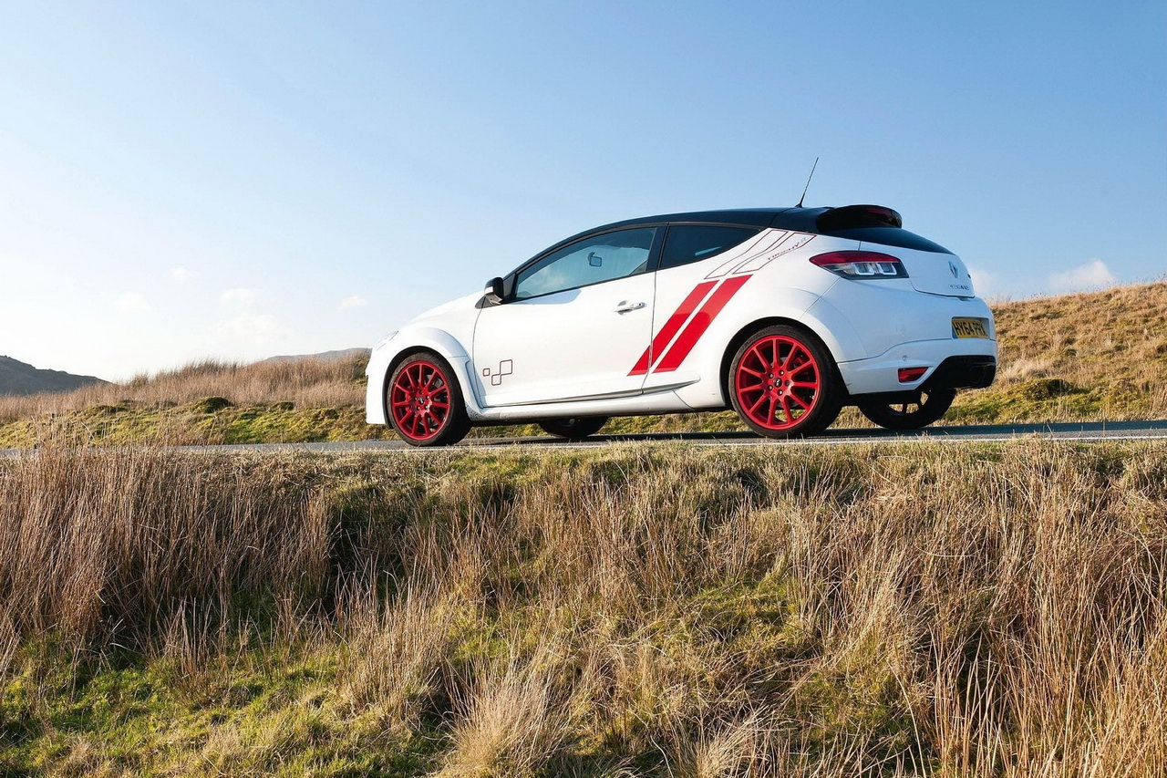 Photo 33 - Mégane 3 RS Trophy-R 275 - Renault Mégane RS : la saga 2004 ...