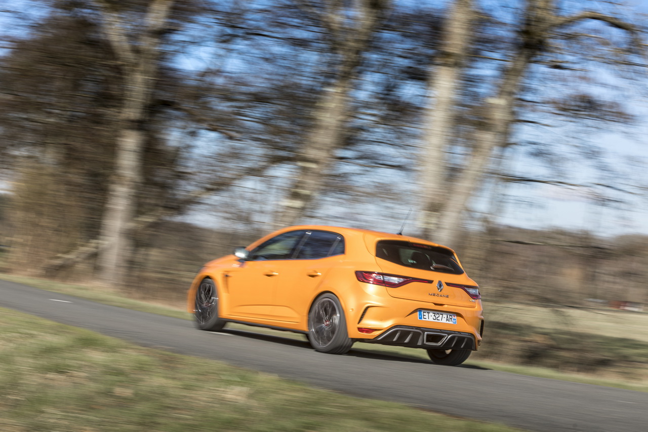 Diaporama et photos - La Renault Mégane RS 280 défie la Volkswagen Golf ...