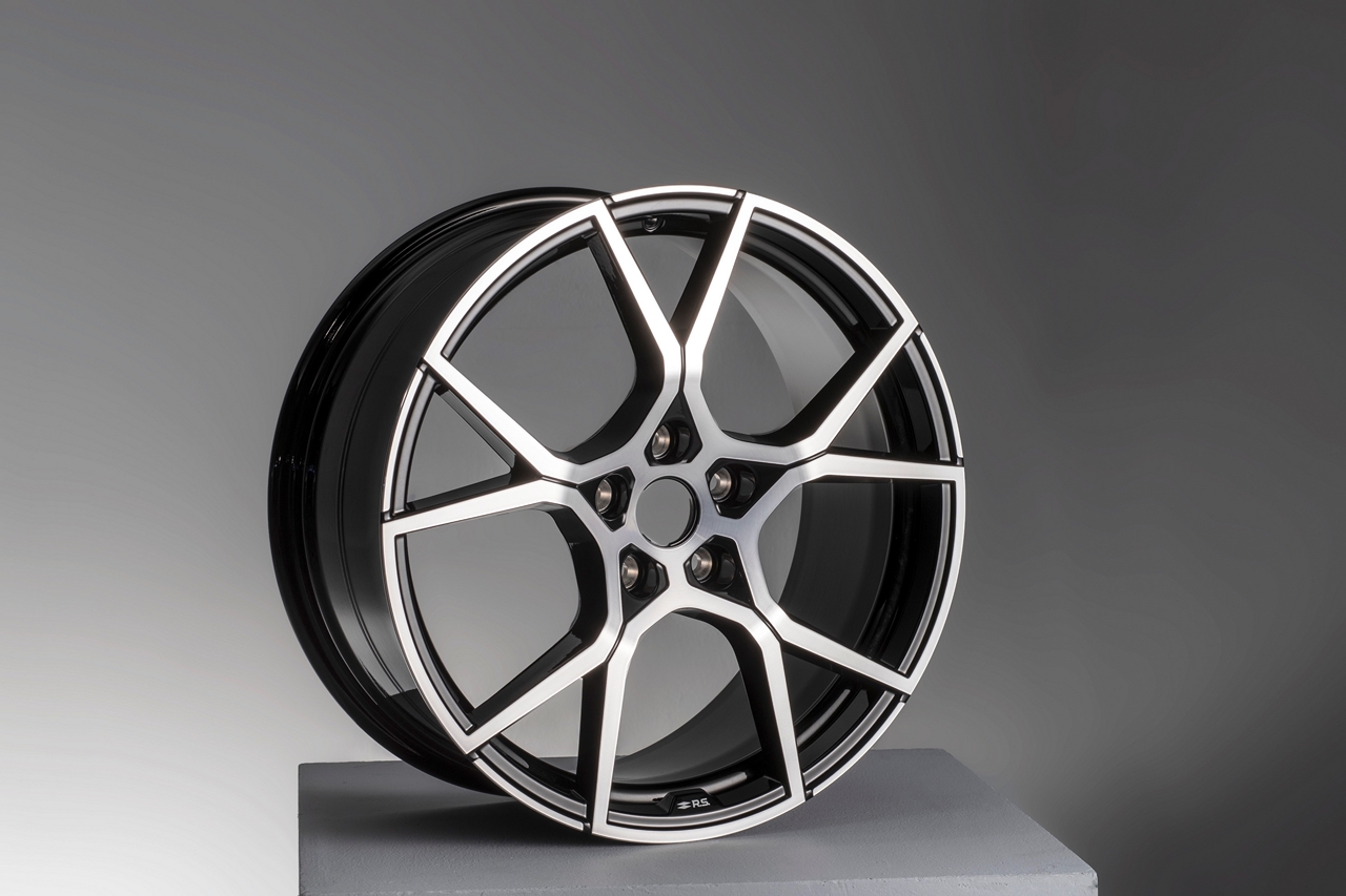 Photo 20 - Renault Mégane RS Trophy-R jante - Renault Mégane RS Trophy ...