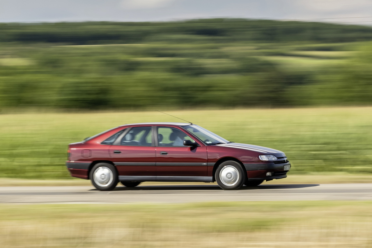 Photo 9 - prix Renault Safrane - Essai rétro. Renault Safrane, une solide trentenaire