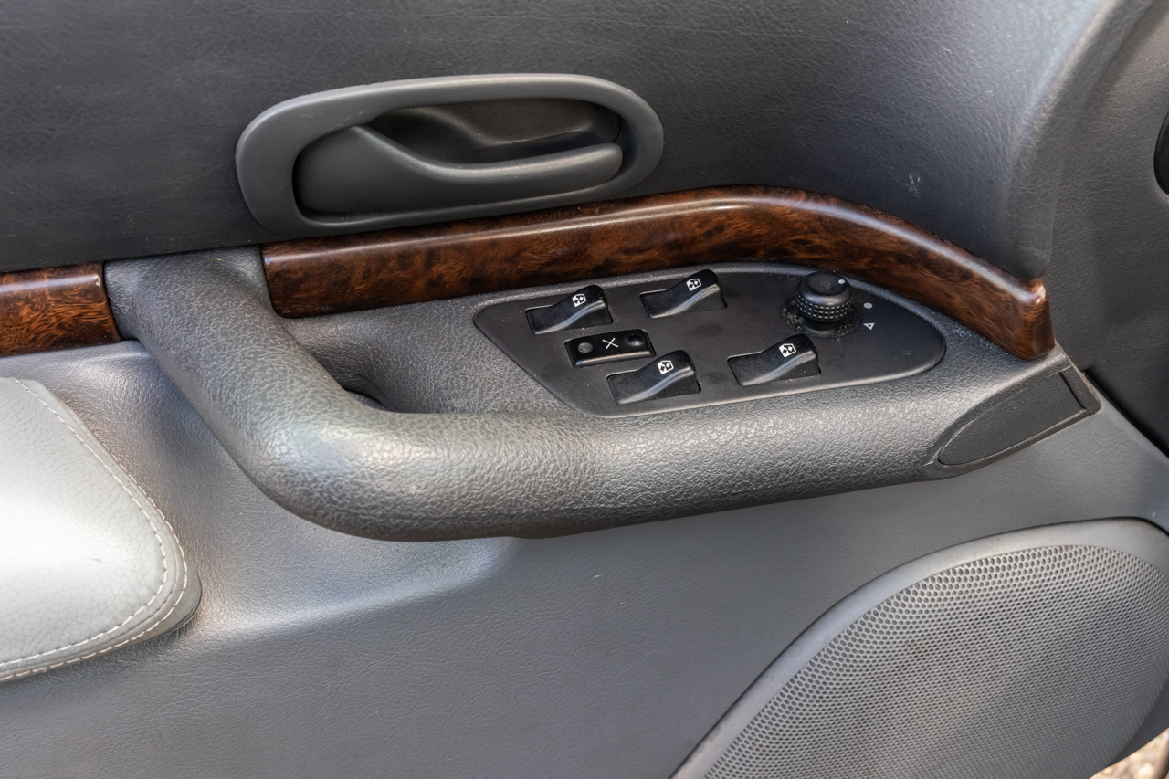 Photo 44 - Renault Safrane designer - Essai rétro. Renault Safrane, une ...