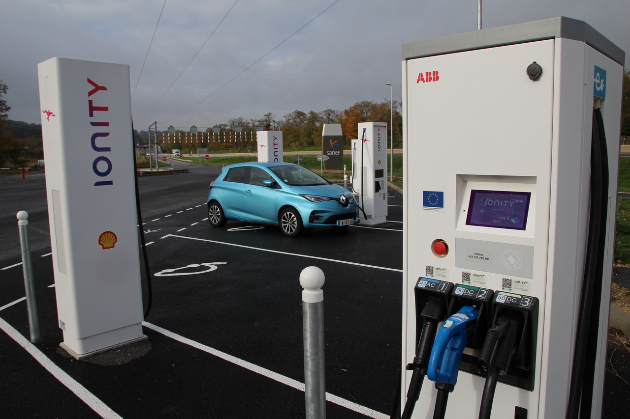 Diaporama et photos - Renault Zoé 2 : le test vérité sur son autonomie ...