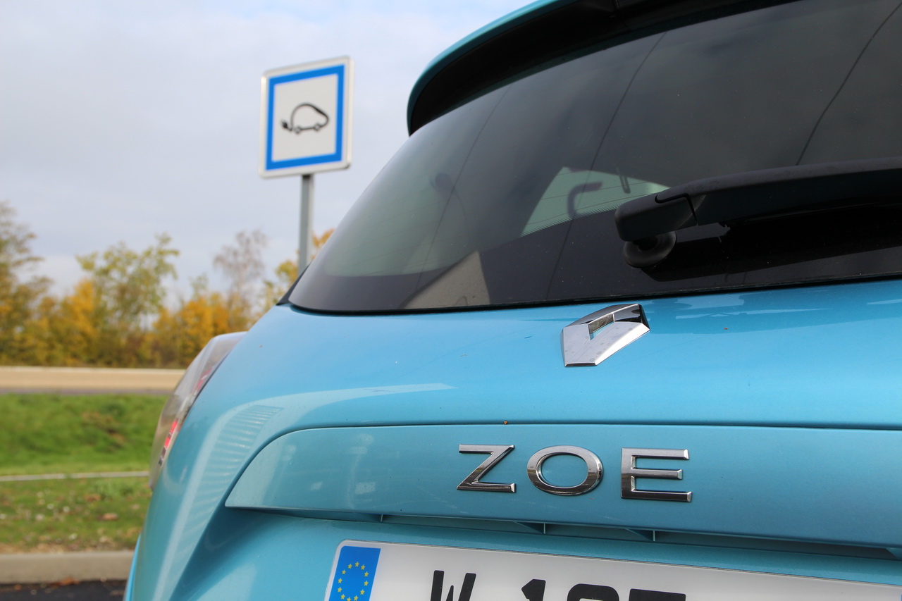 Diaporama et photos - Renault Zoé 2 : le test vérité sur son autonomie ...